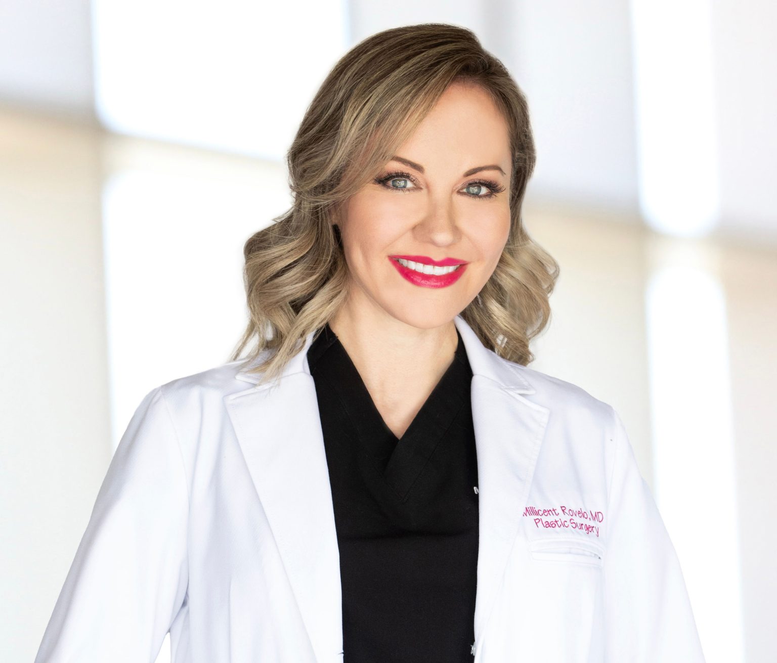 A Complete Guide to Tummy Tuck Scar Healing and Management